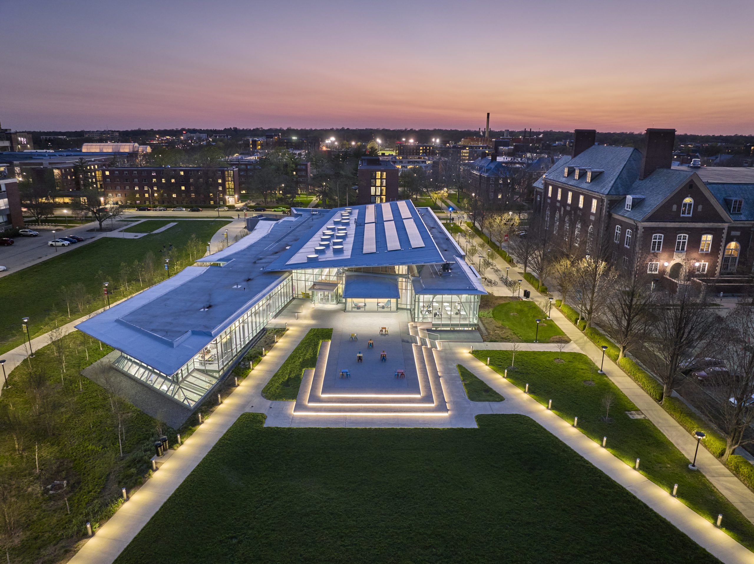 LEED Gold State-of-the-Art Facility - IMEG