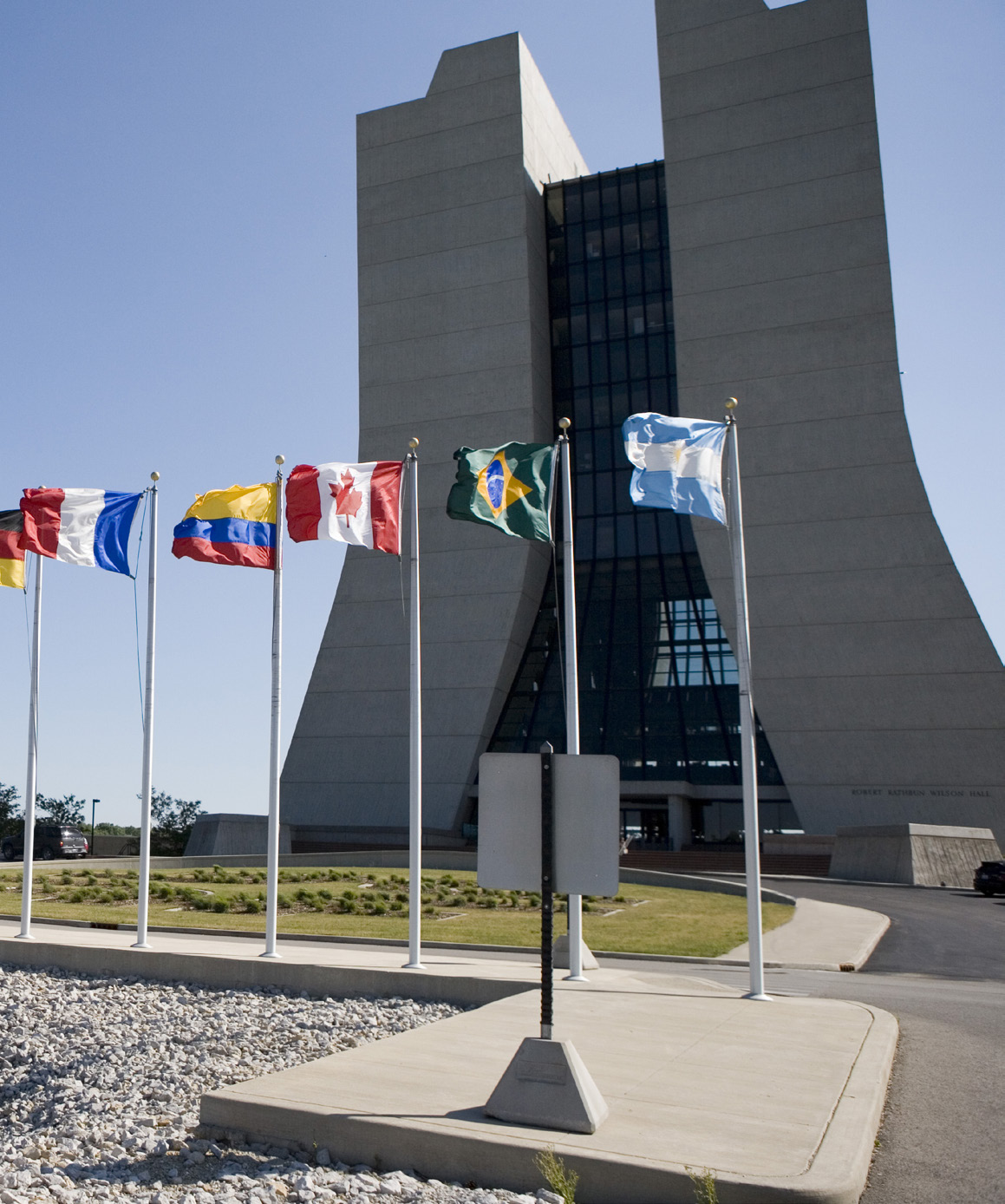 Particle Accelerator Facility - IMEG