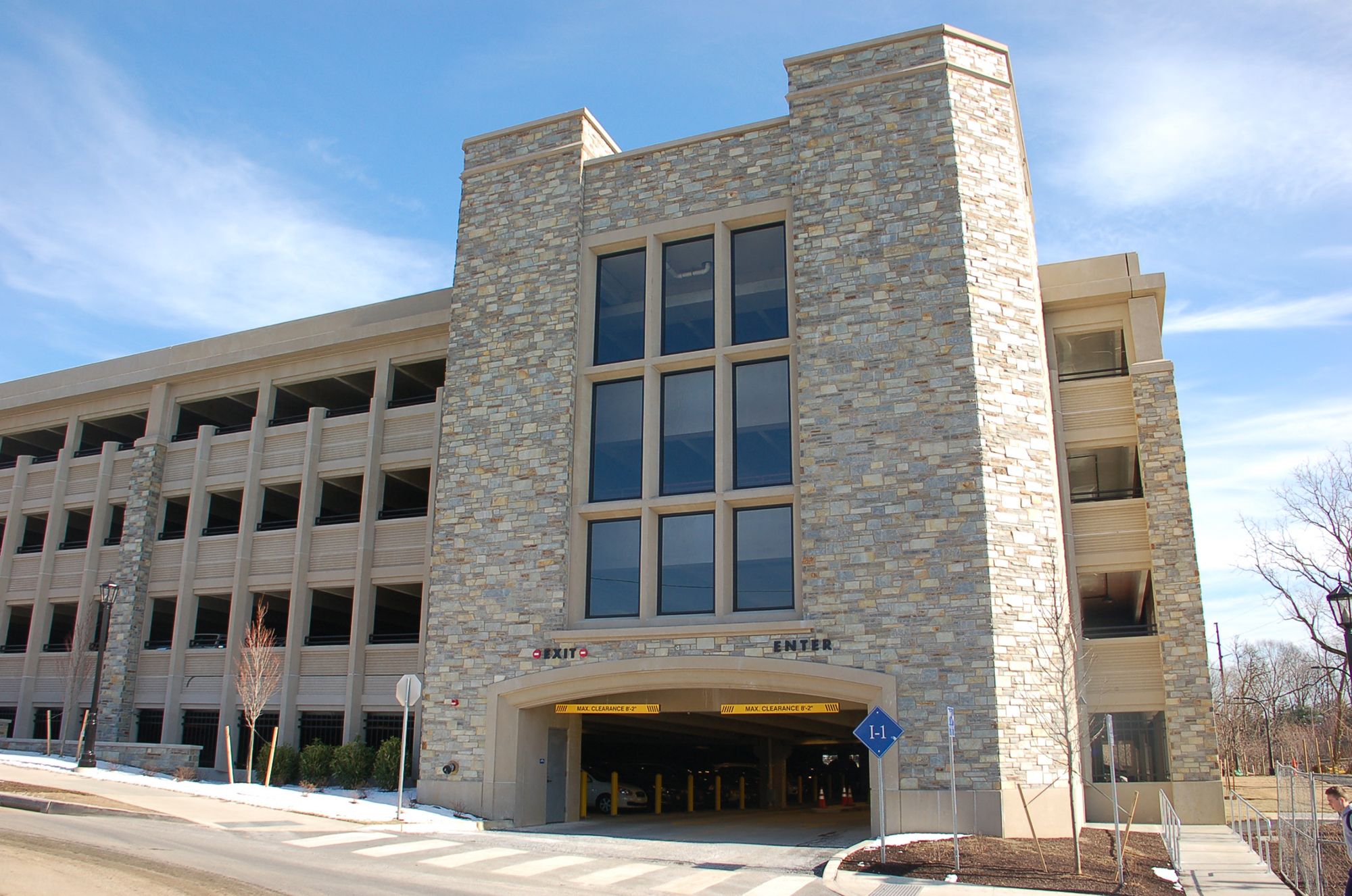 College Campus Garage - IMEG