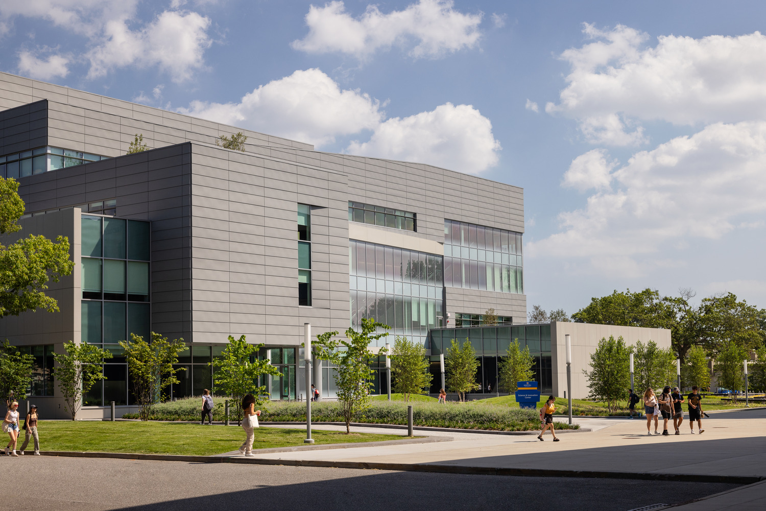 Hofstra University Science & Innovation Center honored with 2024 Long Island Smart Growth Award ...
