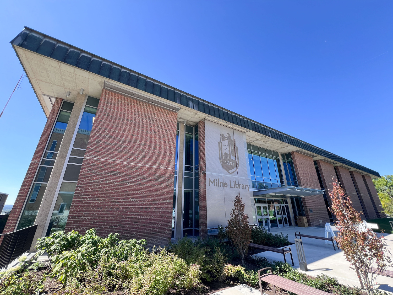 SUNY Geneseo’s sustainable Milne Library project featured in BD+C - IMEG