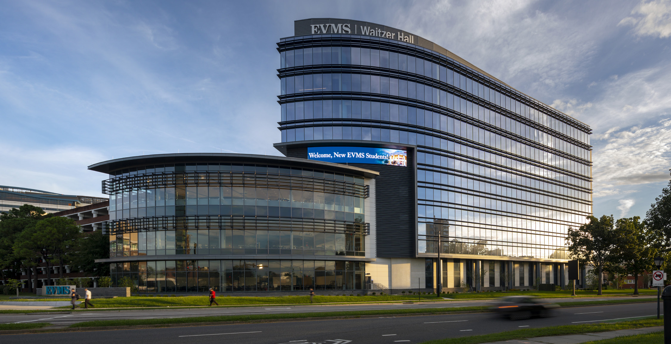 New Academic Hall and Parking Garage - IMEG